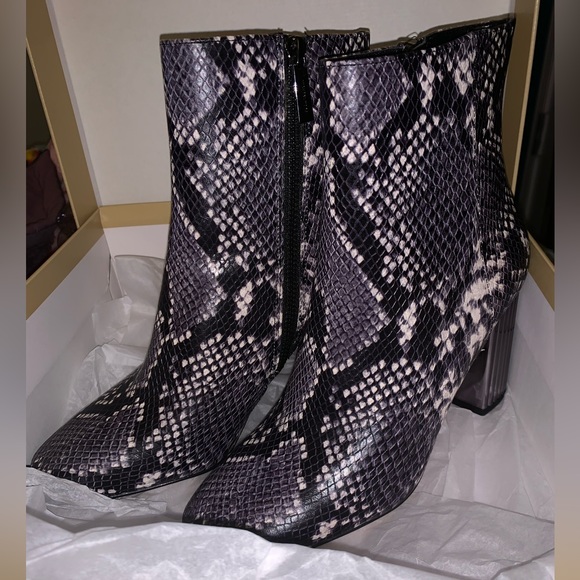 MICHAEL Michael Kors | Shoes | Michael Kors Porter Snakeembossed ...